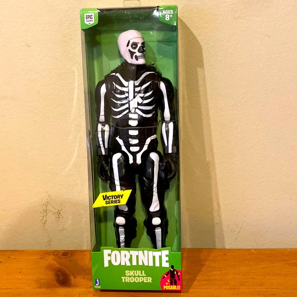Toys | Fortnite Skull Trooper Victory Series 12 Poseable Figure ...